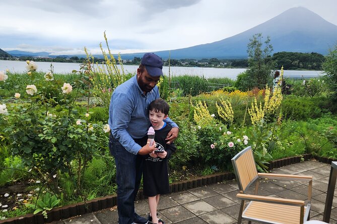 Mt Fuji Private Tour With English Speaking Driver - Exploring Lake Kawaguchiko