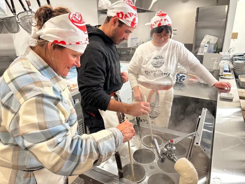 Mt. Fuji: Ramen Cooking Class With Souvenir - Class Details