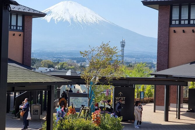 Mt. Fuji View and 2hours+ Free Time at Gotemba Premium Outlets - Lunch and Dining Options