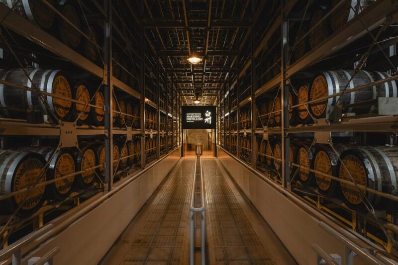 Mt. Fuji Viewing & Suntory Whisky Hakushu Distillery Tour - Discovering Suntory Whisky Craftsmanship