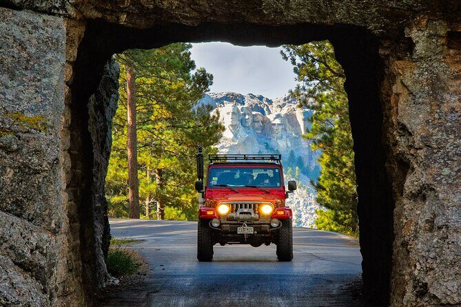 Mt Rushmore Night Ceremony and Tour - with Tunnels and Stargazing - FAQ