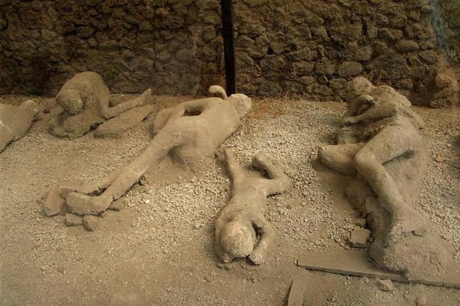 Mt Vesuvius and Pompeii Tour by Bus From Sorrento - Booking and Practical Information