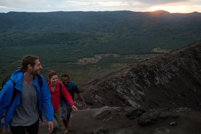Mt Yasur Volcano Afternoon Guided Tour Tanna Island - Setting the Scene: What to Expect from the Tour