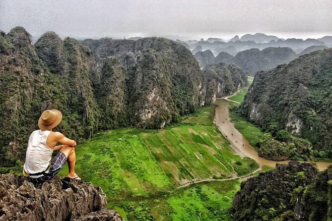 Mua peak cave & Tam Coc boat ride day trip - Lunch and Local Flavors