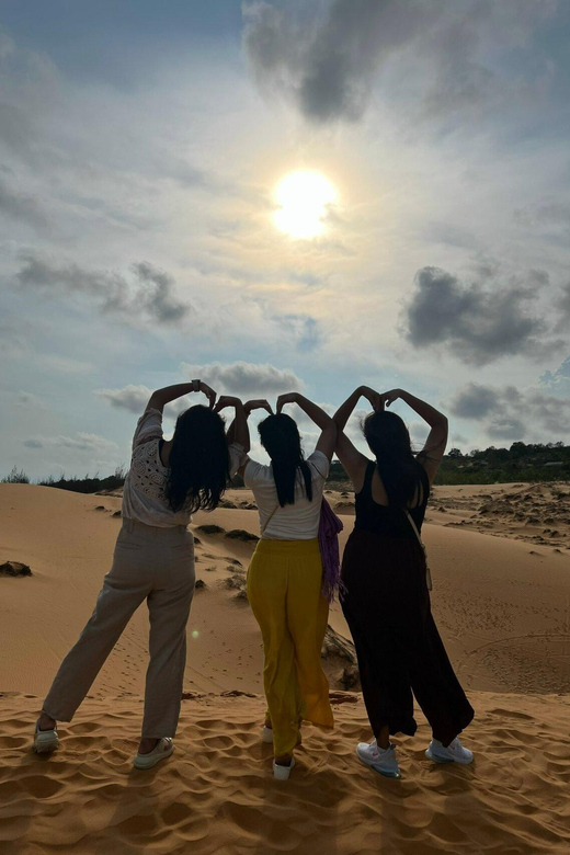 Mui Ne 2-Day Tour from Ho Chi Minh: Sand Dunes & Beach Stay - What’s Included and What’s Not