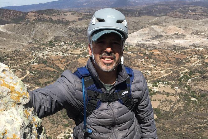 Multi-pitch or Single Pitch Climbing at Peña de Bernal - An In-Depth Look at the Peña de Bernal Climbing Experience