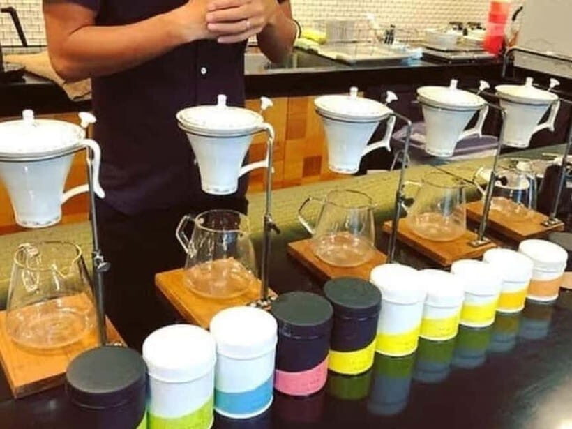 Multiple courses of Stylish Japanese tea entertainment - An In-Depth Look at the Kamakura Tea Experience
