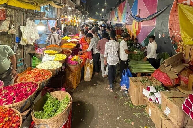 Mumbai Bazaar Walking Tour - Key Points