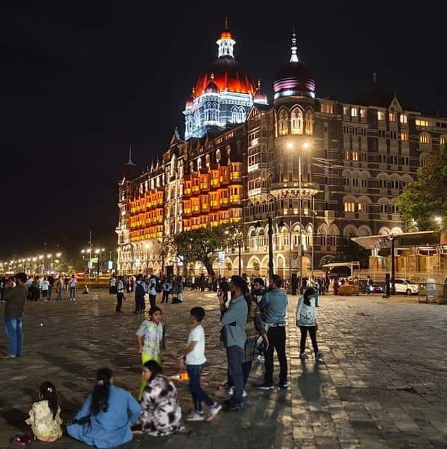 Mumbai City Night Guided Tour with Delicious Street Food - Key Points