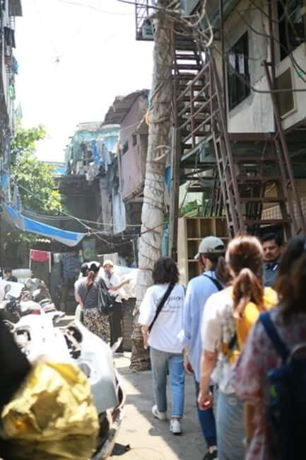 Mumbai: Dharavi Slum and Dhobi Ghat Tour with Train Ride - Final Thoughts