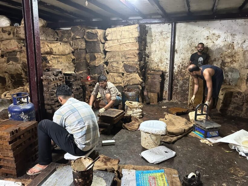 Mumbai: Discover India's Largest Slum -A Local's Perspective - FAQ