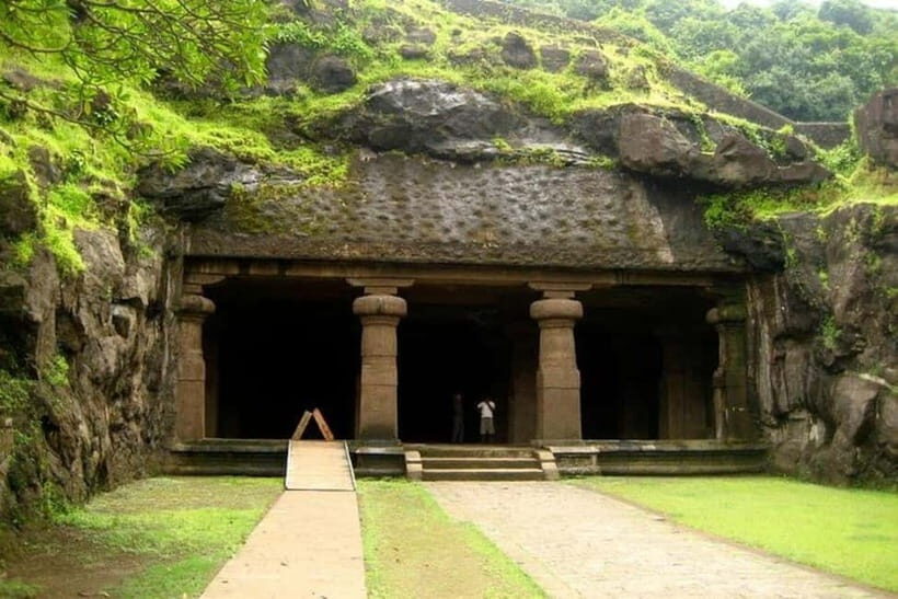 Mumbai: Elephanta Caves Tour with Ferry & Snacks - Who Will Love This Tour?