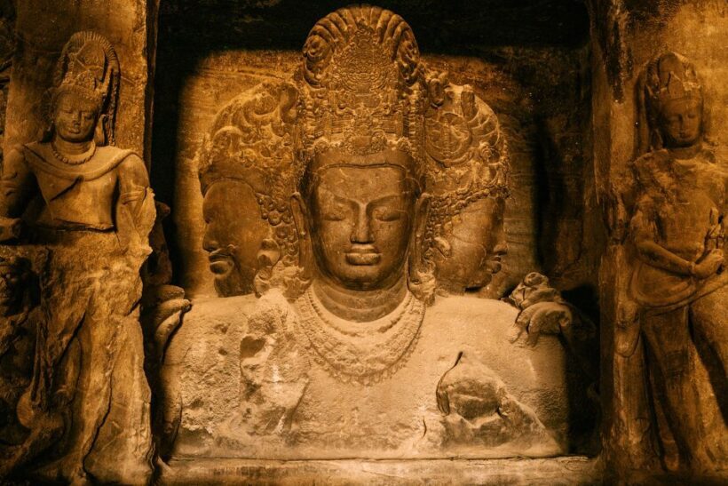 Mumbai: Elephanta Island and Elephanta Caves Guided Tour - A Detailed Look at the Elephanta Caves Tour