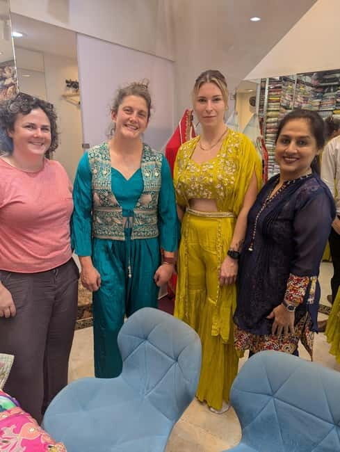 Mumbai: Fashion Shopping Tour with Personal Shopper - Who will love this tour?