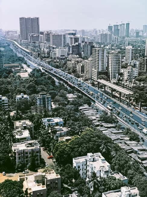 Mumbai: Half-Day City Tour with a Local - The Scenery and Atmosphere at Marine Drive and Beyond