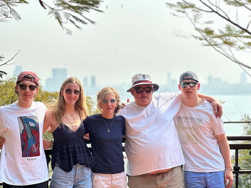 Mumbai: Half Day Elephanta Caves Guided Tour with Ferry Ride - Key Points