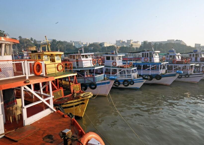 Mumbai: Heritage Highlights Walking Tour with Food Tasting - The Sum Up