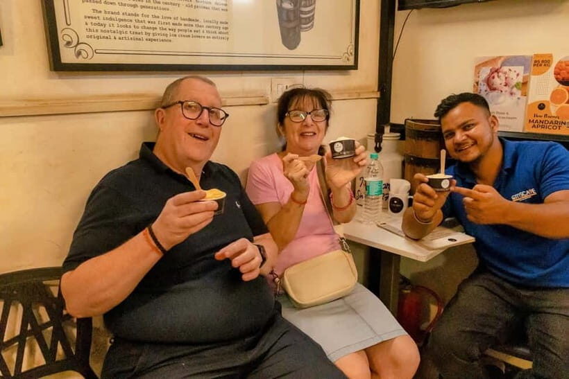 Mumbai Heritage, Street Food & Bazaar Walking Tour - What the Tour Offers at a Glance