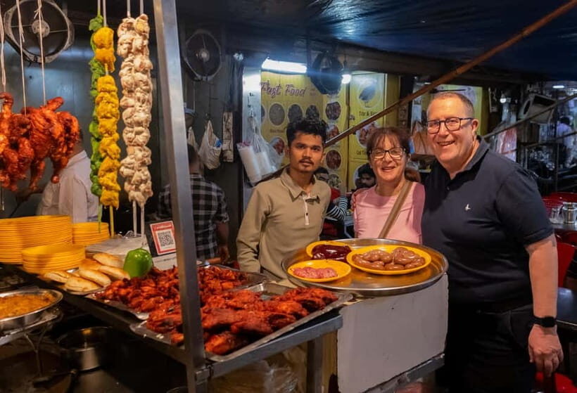 Mumbai Heritage, Street Food & Bazaar Walking Tour - The Street Food Experience: Delicious and Well-Selected
