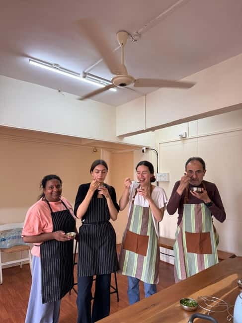 Mumbai: Indian Cooking Class & Cultural Delights - Key Points