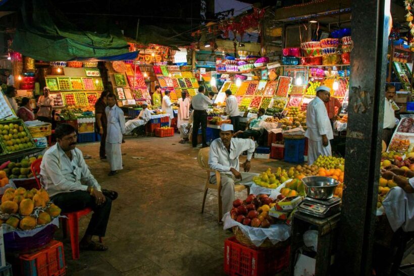 Mumbai Markets & Temples Tour - Exploring Mumbai Through Its Markets and Temples