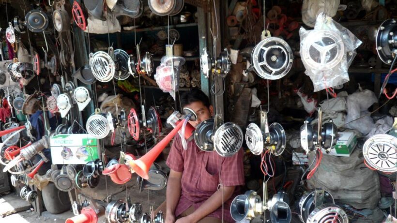 Mumbai: Public Transportation Tour - Key Points