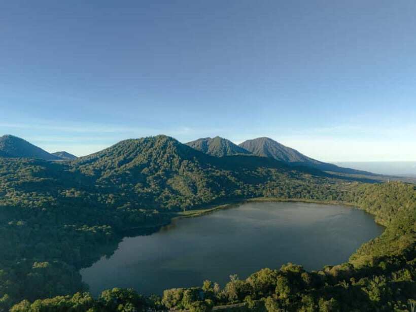 Munduk Jungle Trek: Twin Lakes View, Temple and Waterfall - Discovering the Wonders of North Bali: A Full Breakdown
