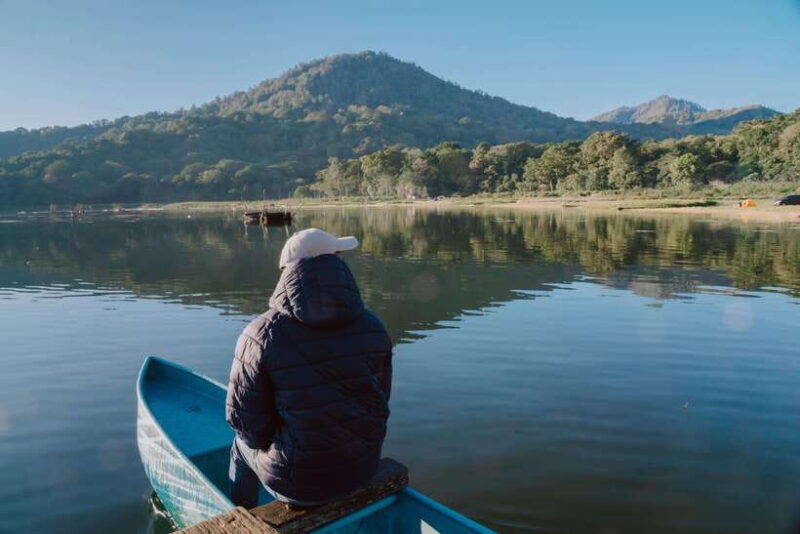 Munduk: Sunrise Canoeing and Exploring Sacred Temples - The Itinerary in Detail