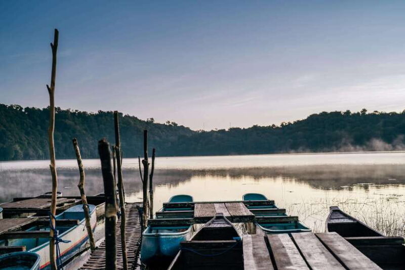 Munduk: Sunrise Canoeing and Exploring Sacred Temples - Balancing Value and Experience