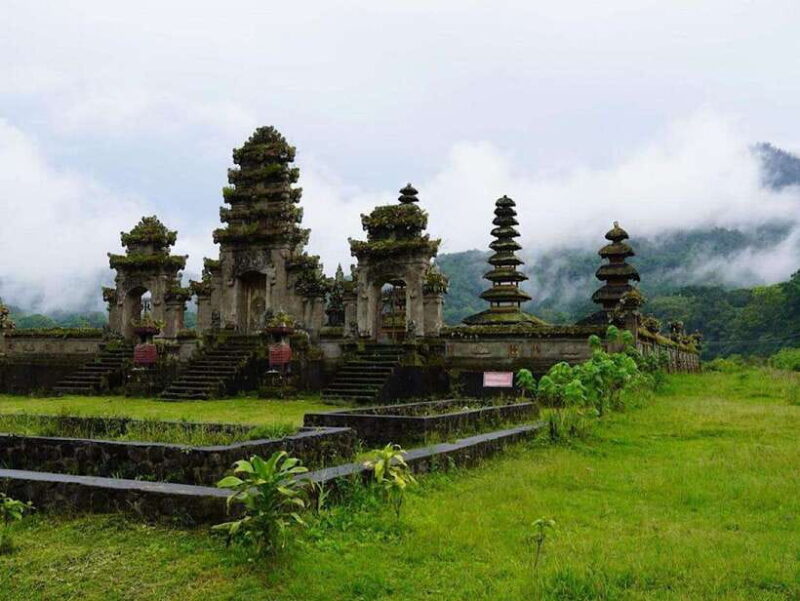 Munduk: Twin Lake Jungle Hike, Ulun Danu Temple, & Waterfall - Waterfalls and Swimming
