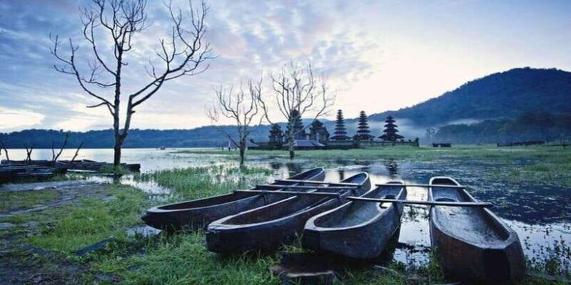 Munduk: Twin Lakes Jungle Hike with Lake Canoe and Waterfall - Waterfalls and Refreshing Swims