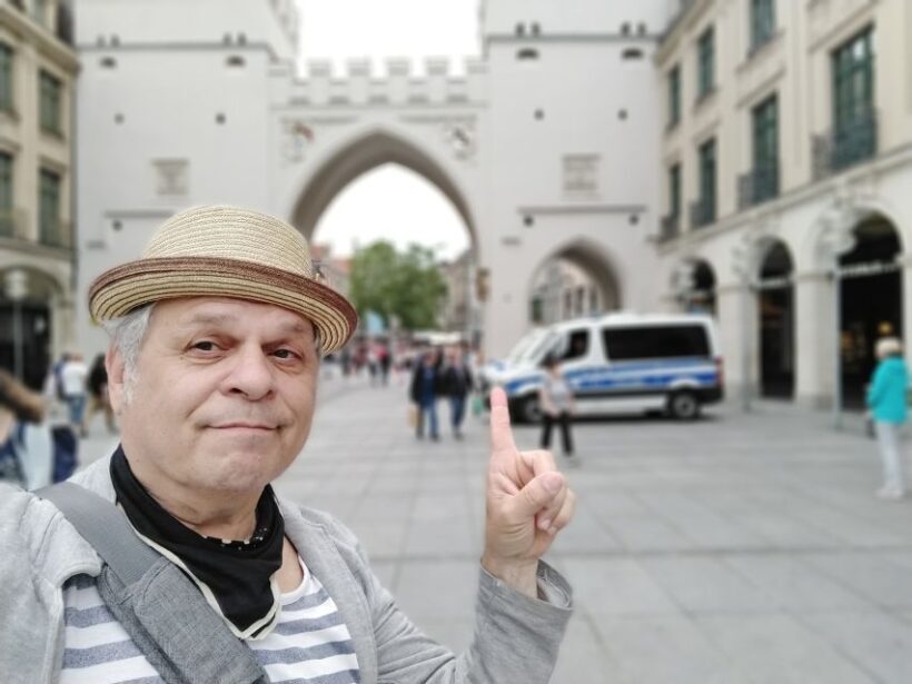 Munich: Bavarian Beer Walking Tour with Samples - Key Points