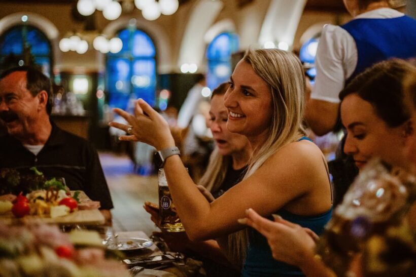 Munich: Beer and Food Tour with Dinner & Oktoberfest Museum - Key Points