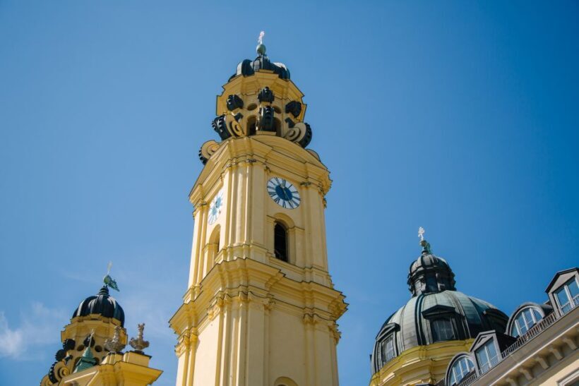 Munich: Bike Tour with Beer Garden Break - Detailed Breakdown of the Itinerary and What You Can Expect