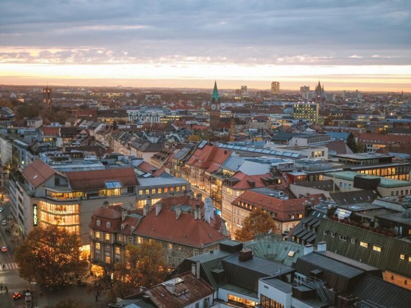Munich: Christmas Market Magic Walking Tour with a Local - A Practical Introduction to the Tour Experience