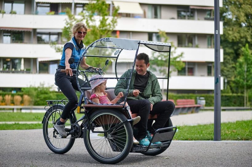 Munich: Day-rent rickshaw and explore Munich yourself - Key Points