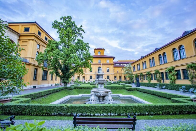 Munich: Express Walk with a Local in 90 minutes - Authenticity and Local Flavor