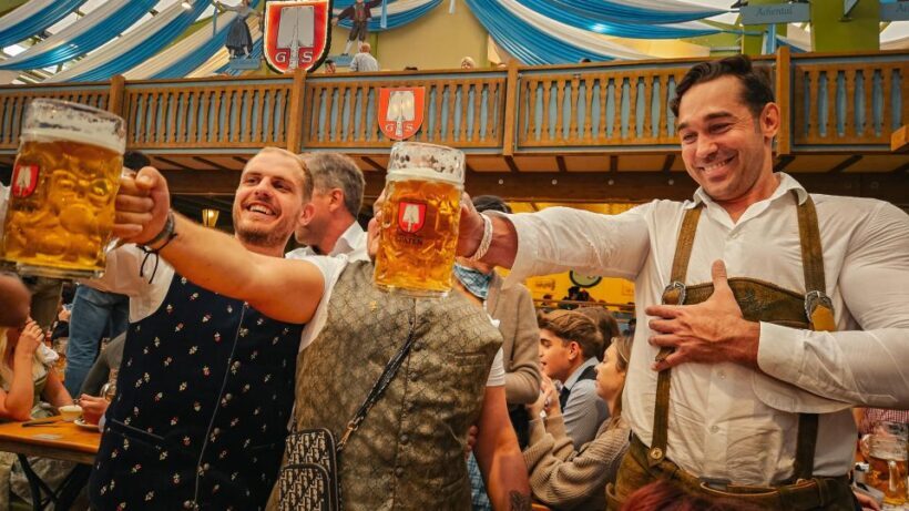 Munich: Guided Oktoberfest Experience with Beer and Lunch - What to Expect at Oktoberfest with a Guide
