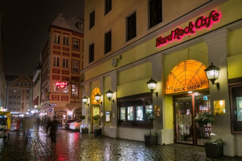 Munich: Hard Rock Cafe with Set Menu for Lunch or Dinner - Who Will Enjoy This Experience?
