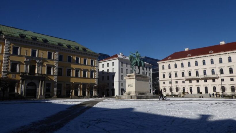 Munich: Historical Walking Tour Maxvorstadt with GEO Epoche - The Sum Up
