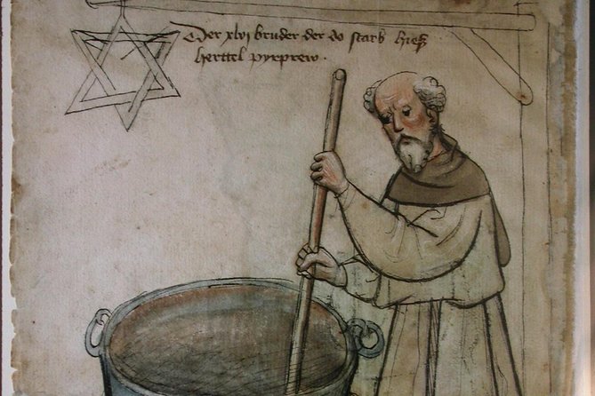 Munich Macabre Group Walking Tour Review - Unique Storytelling and Historical Insights