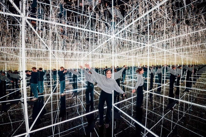 Munich: Magic Bavaria - Museum of Fun, Photos and Illusions - A Closer Look at Magic Bavaria