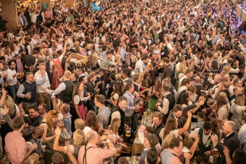 Munich: Oktoberfest Big Beer Tent Evening including table reservation - The Sum Up