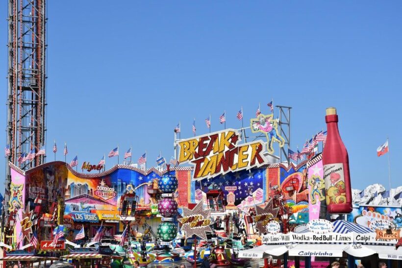Munich: Oktoberfest Big Beer Tent Evening Table Reservation - FAQs