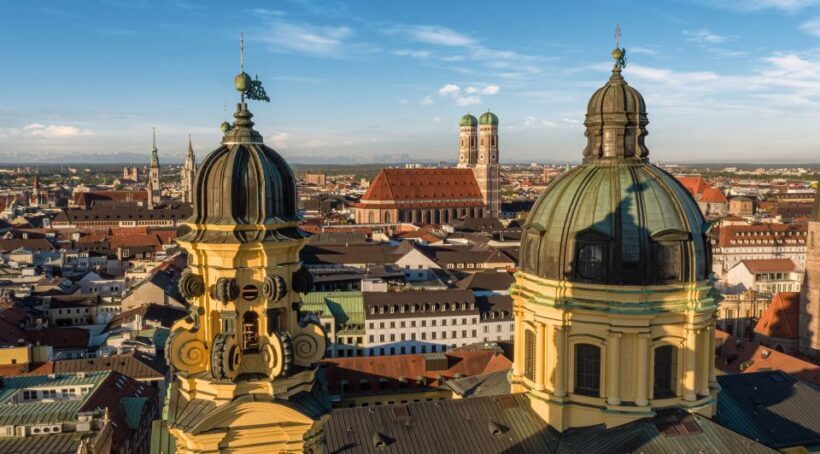 Munich: Old Town Guided Walking Tour - Key Points