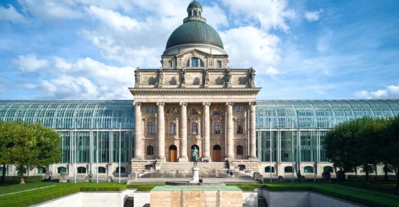 Munich Private Walking Tour with the BMW Museum and BMW Welt - FAQ