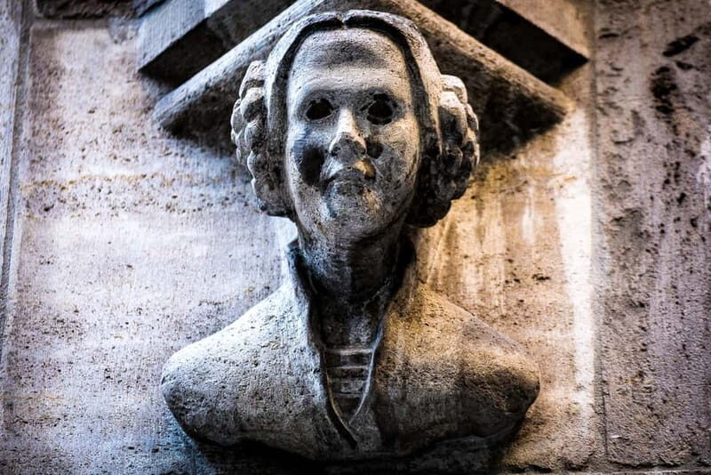 Munich: Raven Black Witches and Executioners Walking Tour - A Closer Look at the Experience