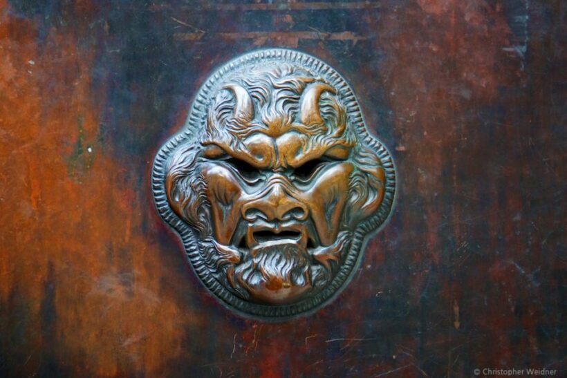 Munich: Spooky Tour of Old Town in German - Key Points