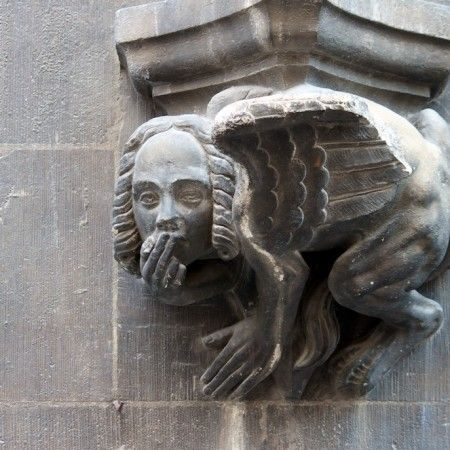 Munich: Spooky Tour of Old Town in German - Value and Practicalities