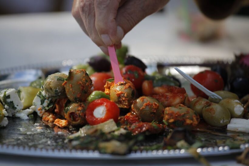 Munich: Viktualienmarkt Food Tasting Tour in German - Why This Tour Works Well